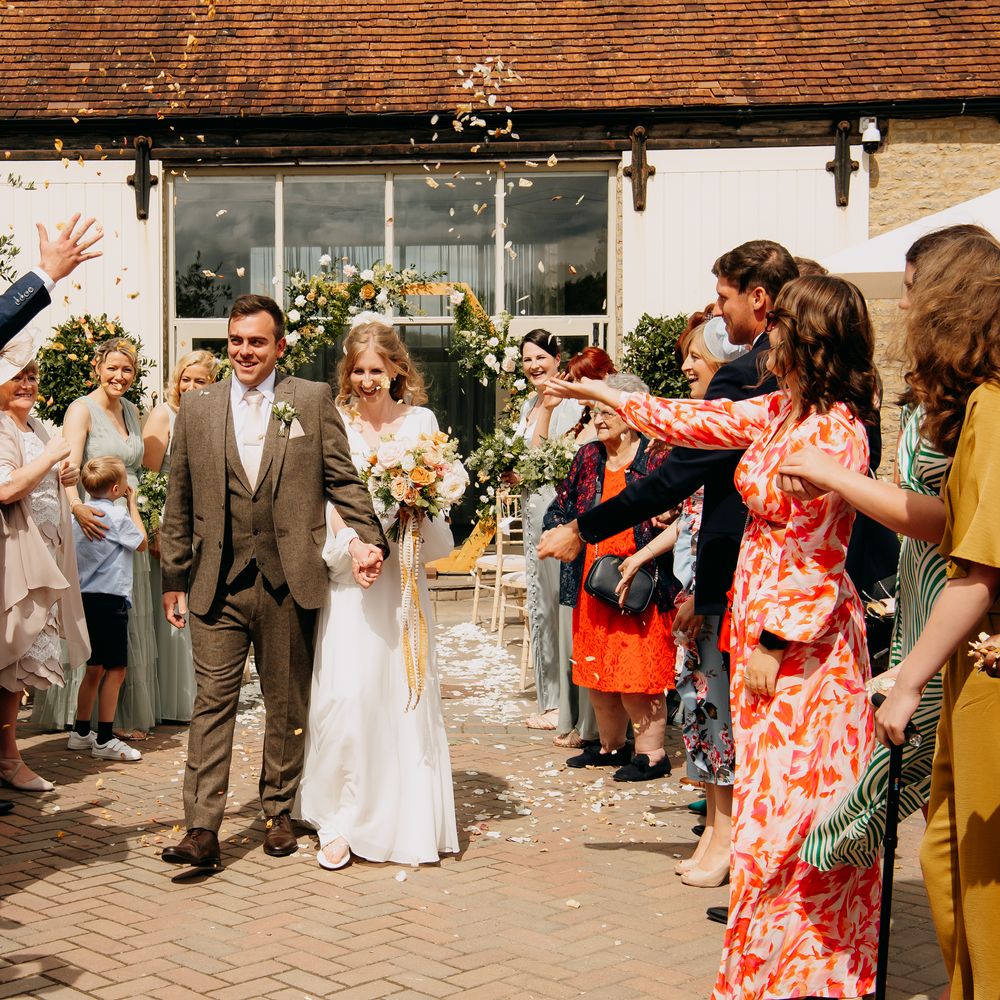 Stratton Court Barn | Wedding Venues in Oxfordshire