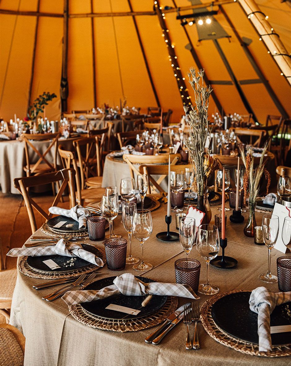 Fun-Filled Outdoor Tipi Wedding With Wedding Cake Contest