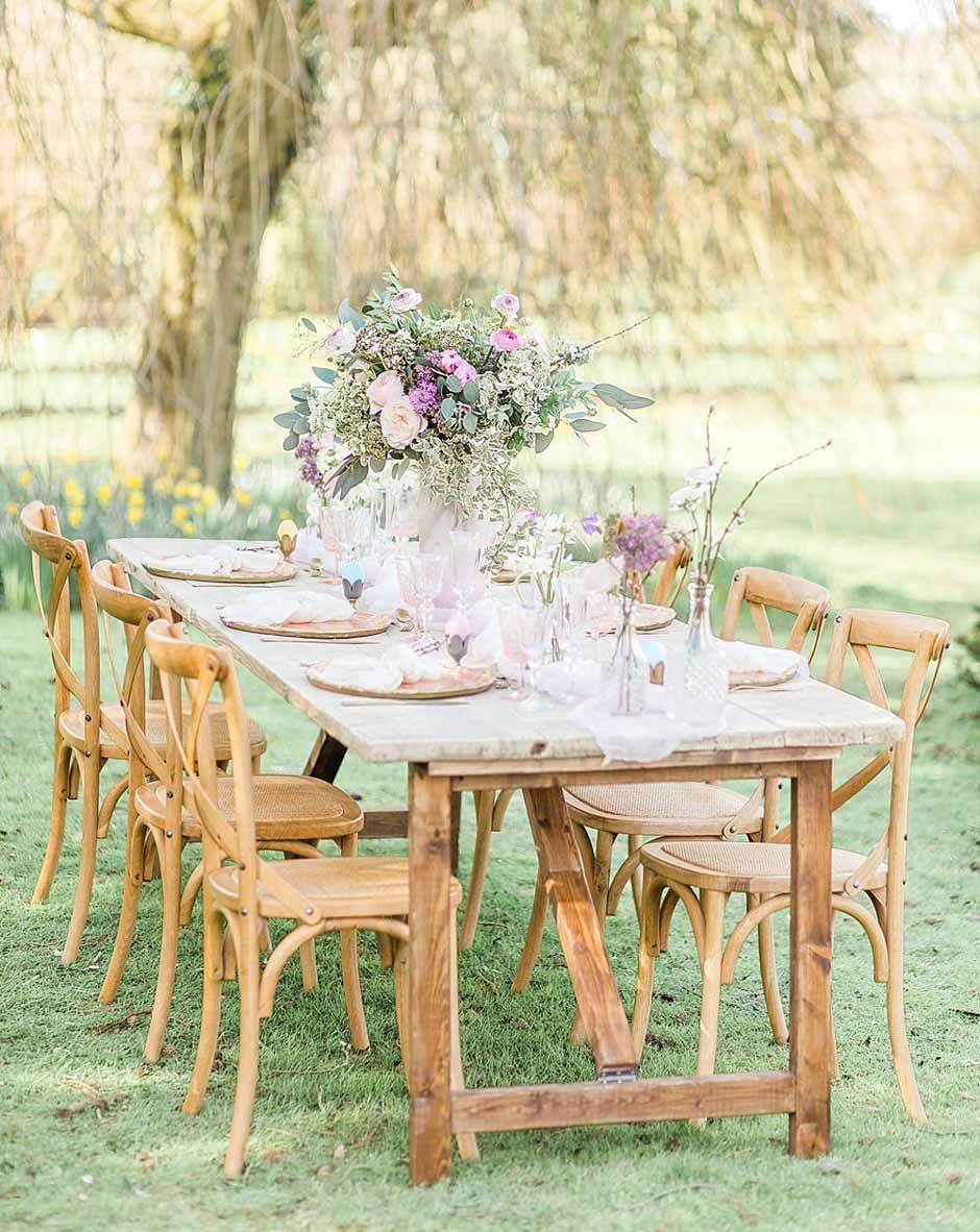 Easter & Spring Wedding Inspiration With Seasonal Spring Flowers